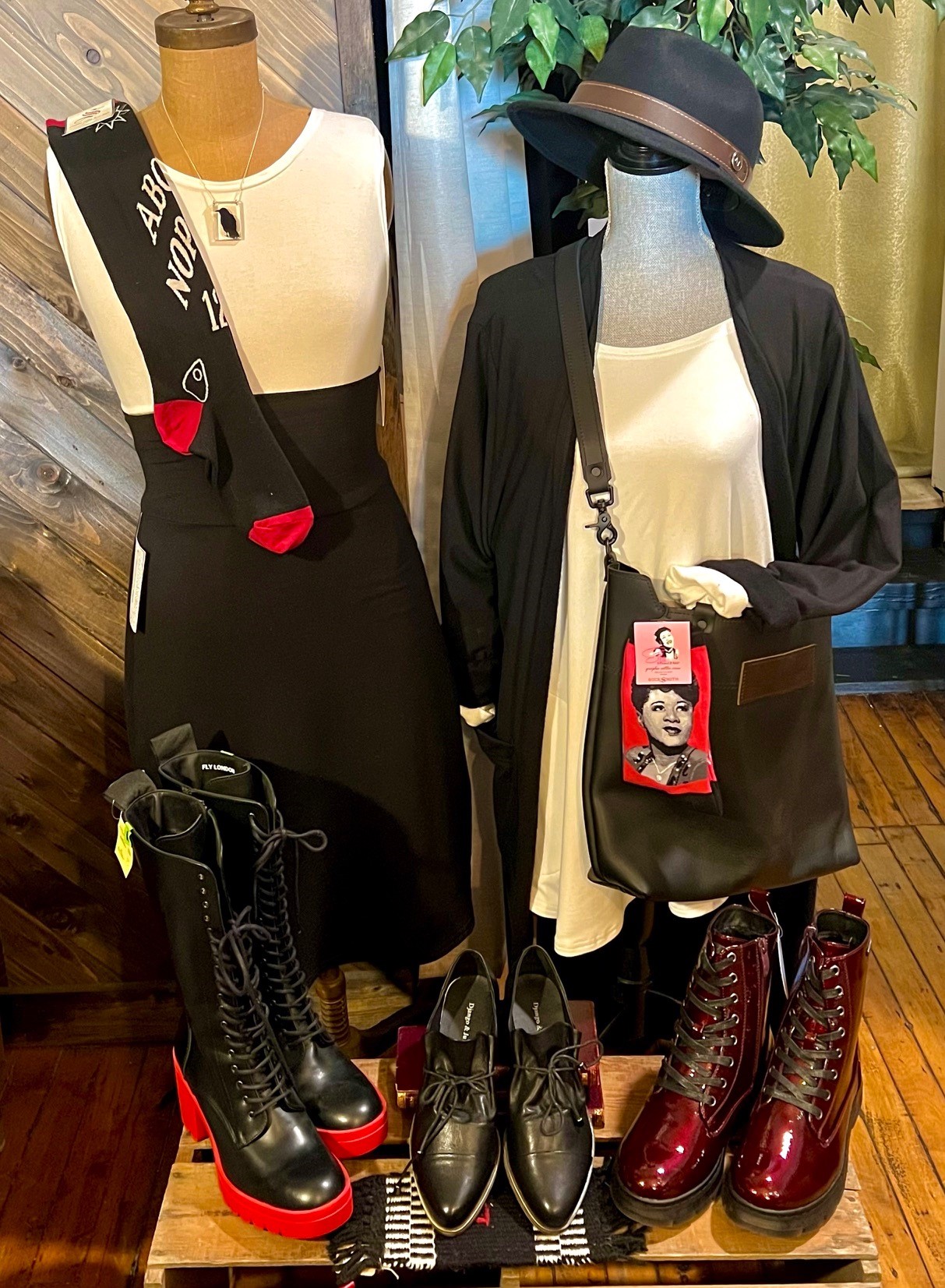 Zee's Shoes & Apparel - Zee's Shoes & Apparel